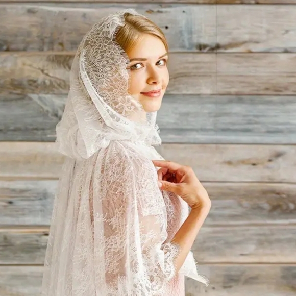 preppyjunctionveilshop | Accessories | Lace Head Covering Veil White ...